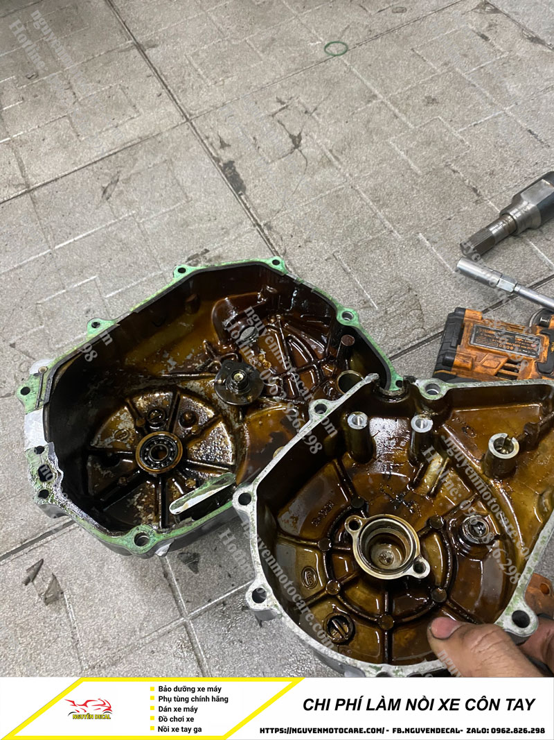 Làm nồi xe côn tay giá bao nhiêu?